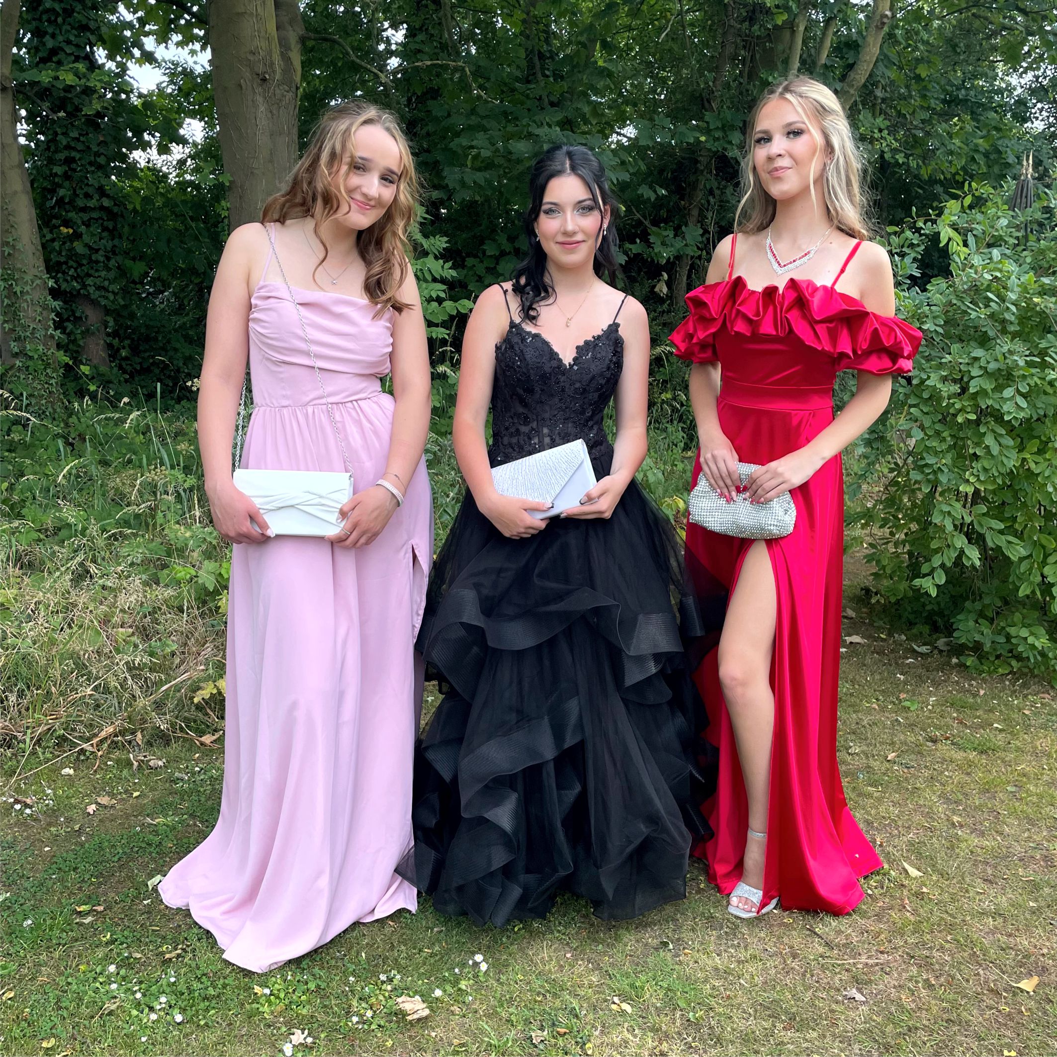 Year 11 celebrate in style at their end of year Prom – Spalding Academy